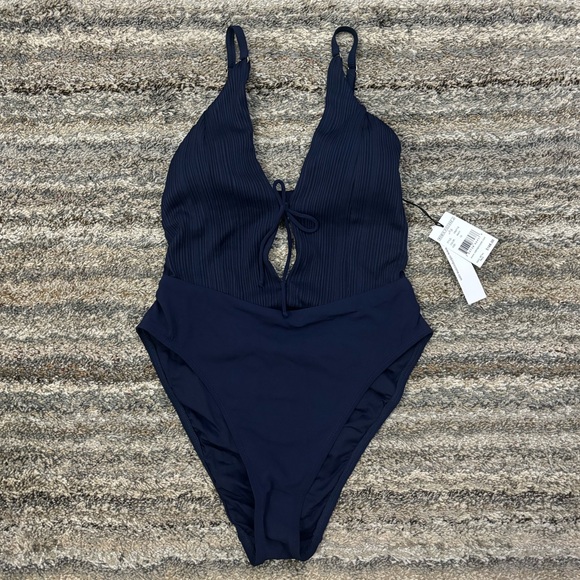 Robin Piccone | Swim | Robin Piccone One Piece Swimsuit Sz 2 Nwt Robin ...